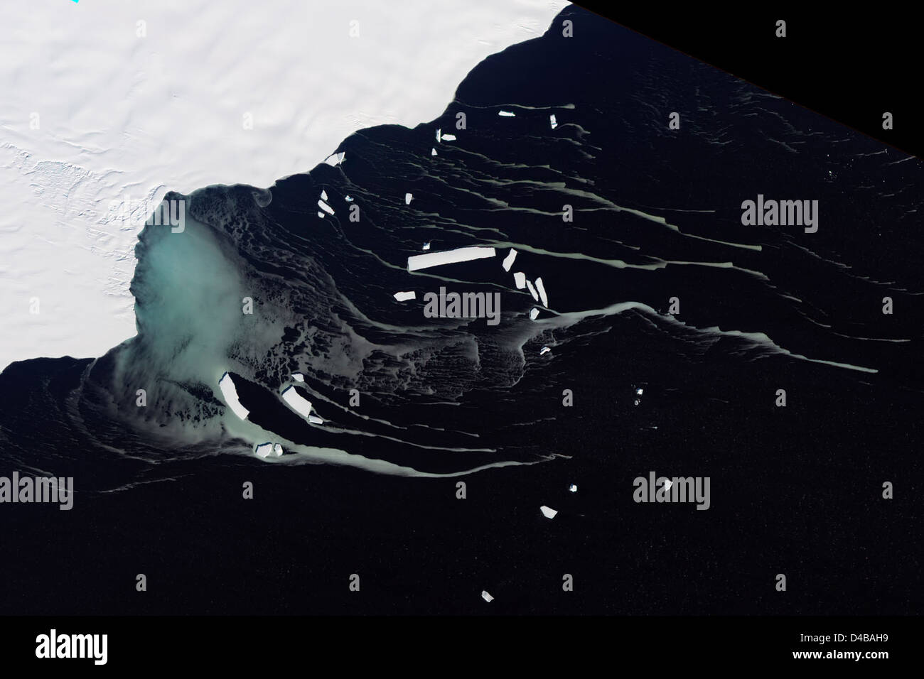 Mackenzie bay hi-res stock photography and images - Alamy