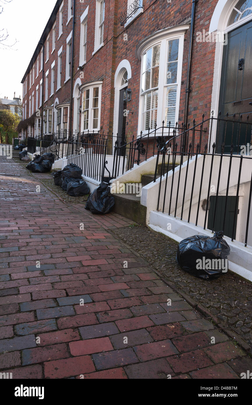 Paved street alley way with no vehicle access to well maintained ...