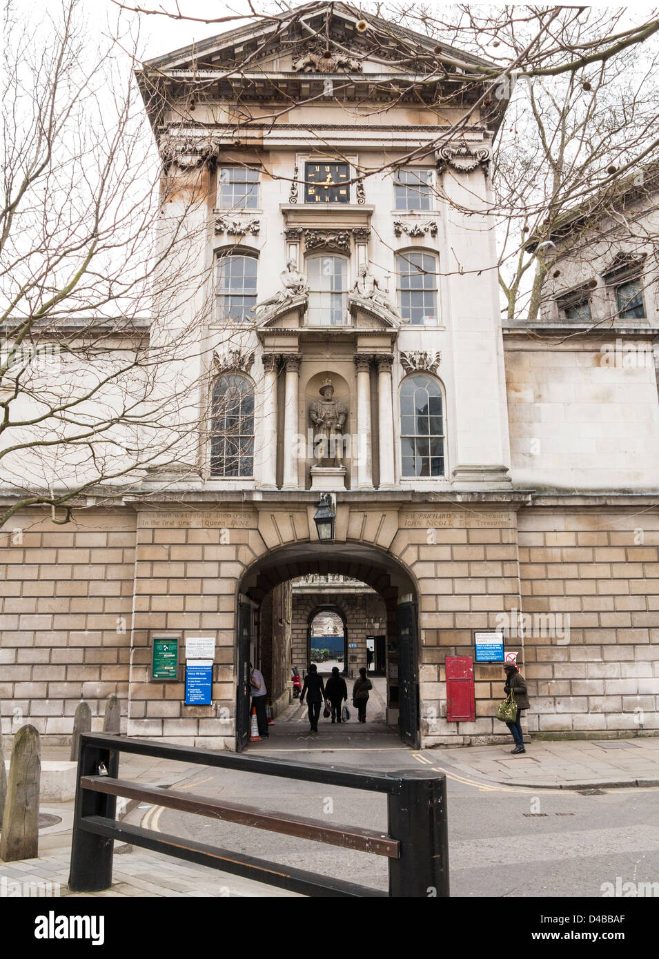 St bartholomews hospital barts london hi-res stock photography and ...