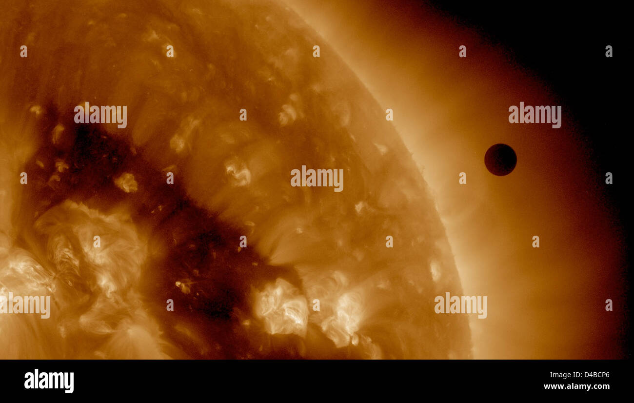 Ultraviolet images hi-res stock photography and images - Alamy