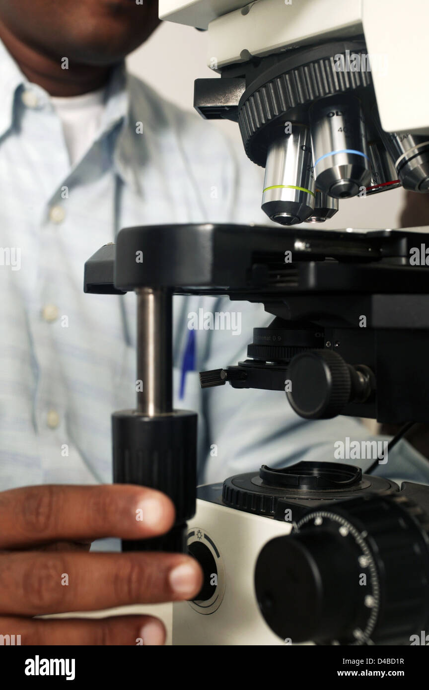 Pathologist microscope hi-res stock photography and images - Alamy