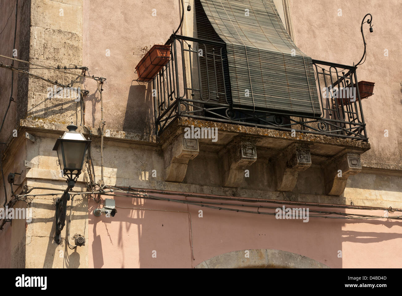 Wrought iron balcony rail hi-res stock photography and images - Alamy
