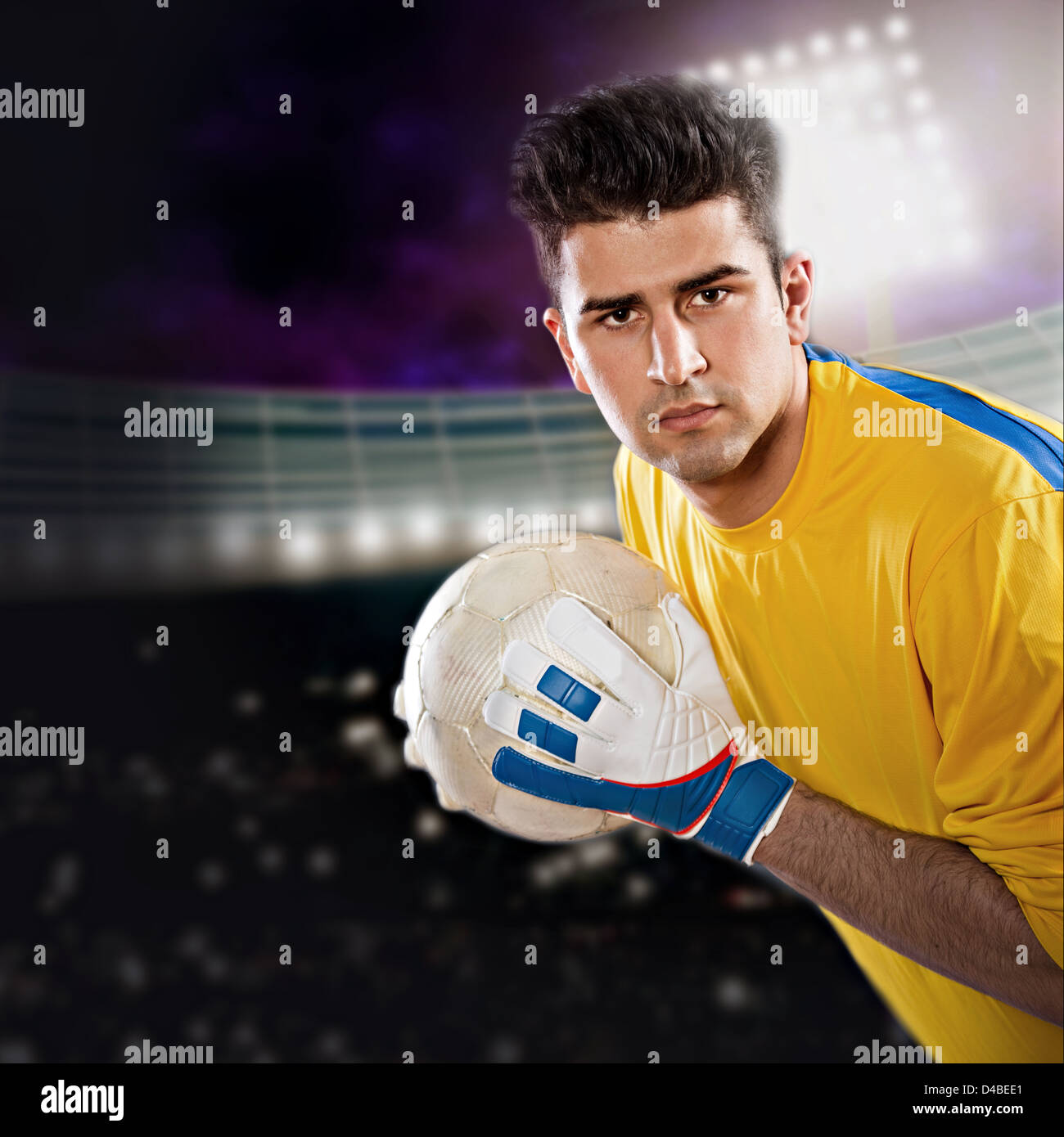 Football scoring action hi-res stock photography and images - Alamy
