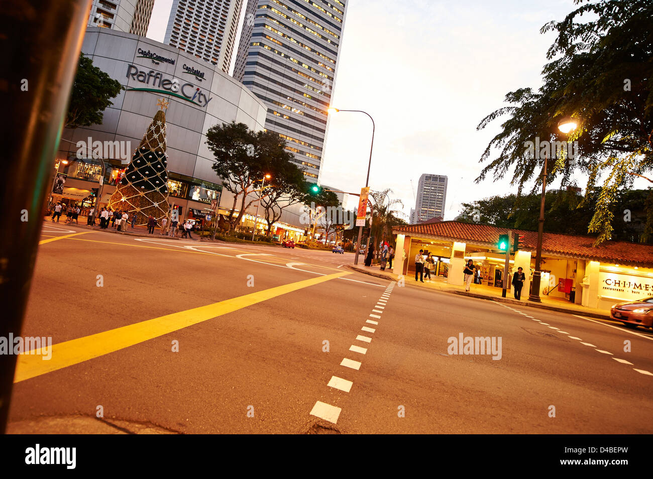singapore street scene raffles city Stock Photo - Alamy