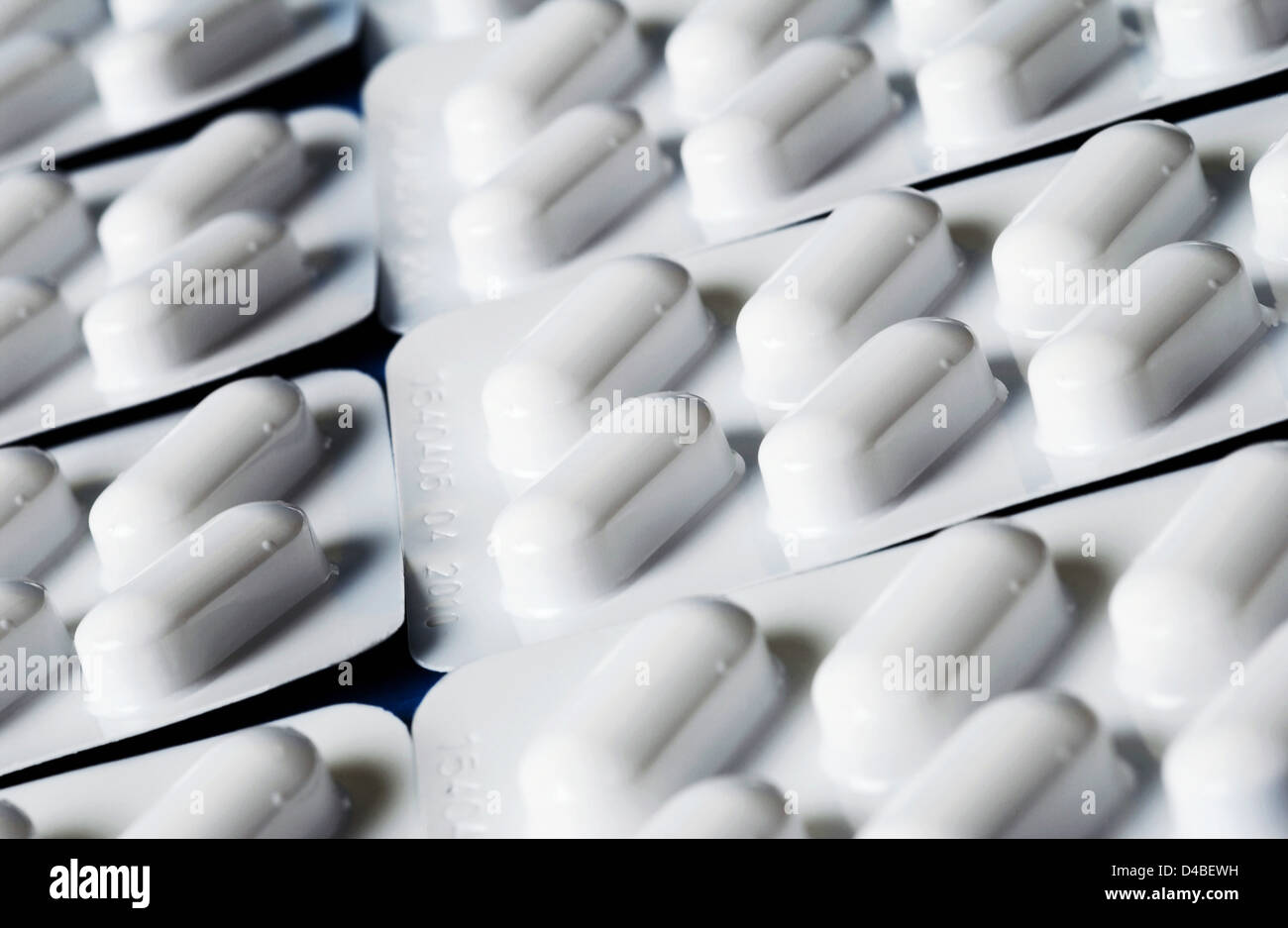 Back of tablet packet Stock Photo - Alamy