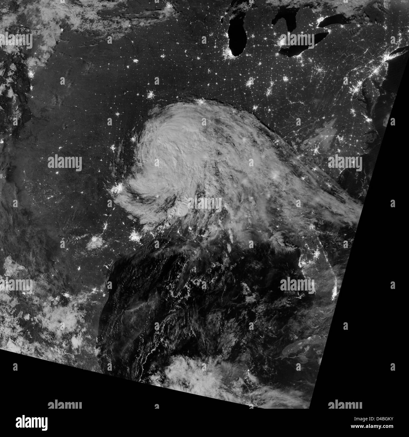 NASA captures a moonlit view of Tropical Depression Isaac as it forms ...