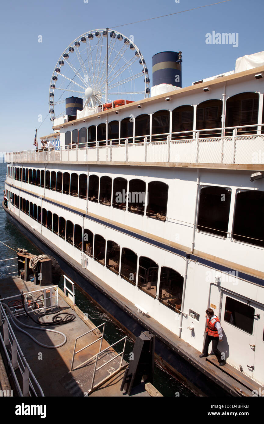 A boat in Seattle, USA Stock Photo - Alamy