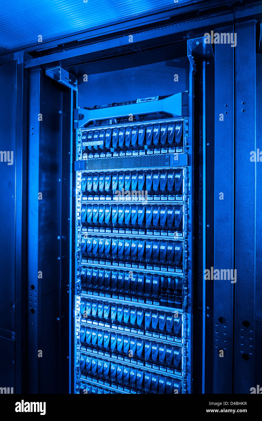 Mainframe computer hi-res stock photography and images - Alamy