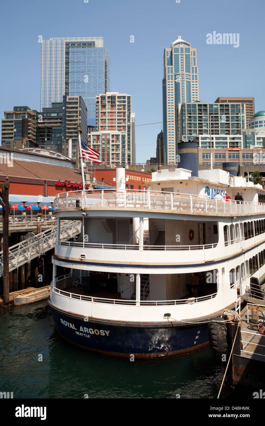 Seattle public market with ferry hi-res stock photography and images ...