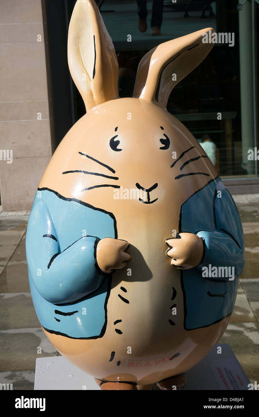 Peter rabbit easter egg hi-res stock photography and images - Alamy