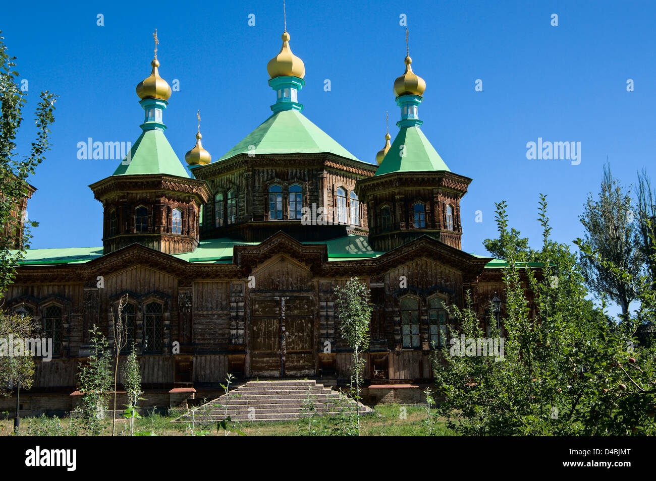 Historic wooden eastern orthodox hi-res stock photography and images ...