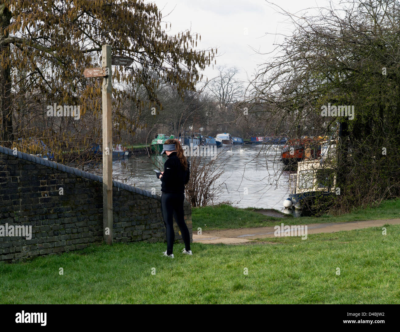 Springfield marina river lea river hi-res stock photography and images ...