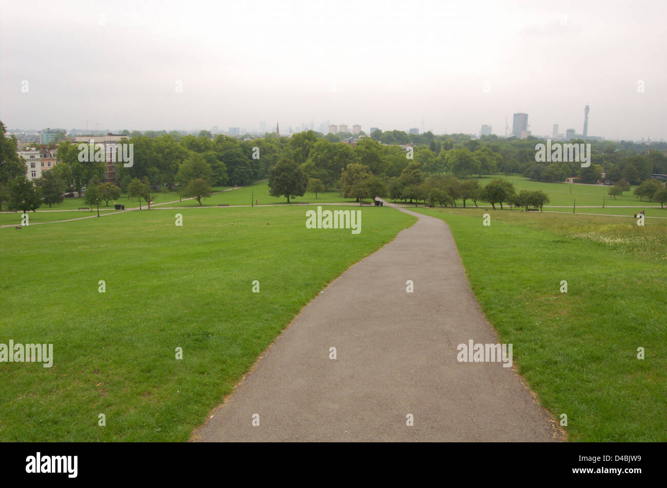 Dull day in london hi-res stock photography and images - Alamy