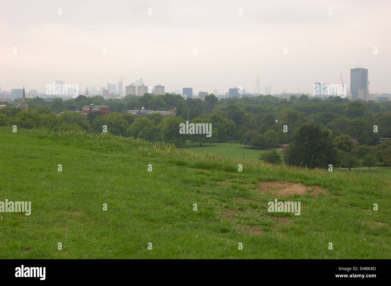 Dull day in london hi-res stock photography and images - Alamy