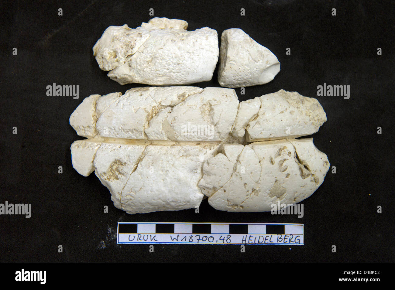 Sumerian table hi-res stock photography and images - Alamy