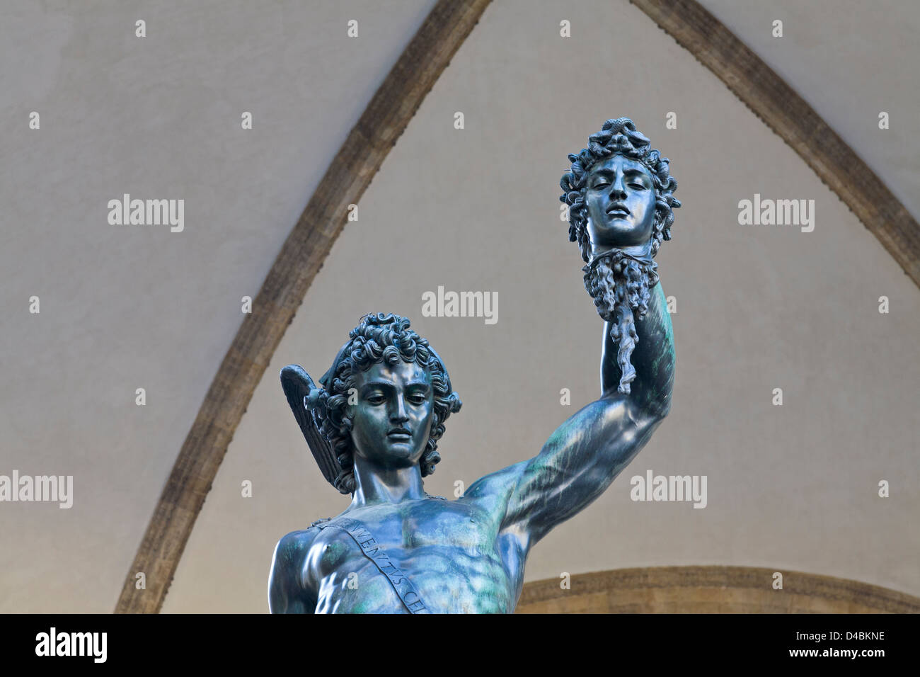 The 1554 bronze statue of Perseus holding Medusa's head by Cellini ...