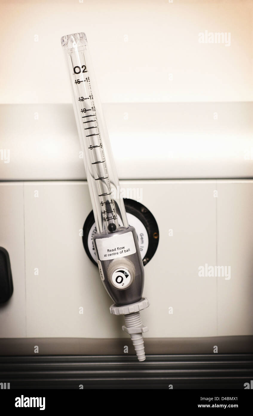 Oxygen flow meter hi-res stock photography and images - Alamy