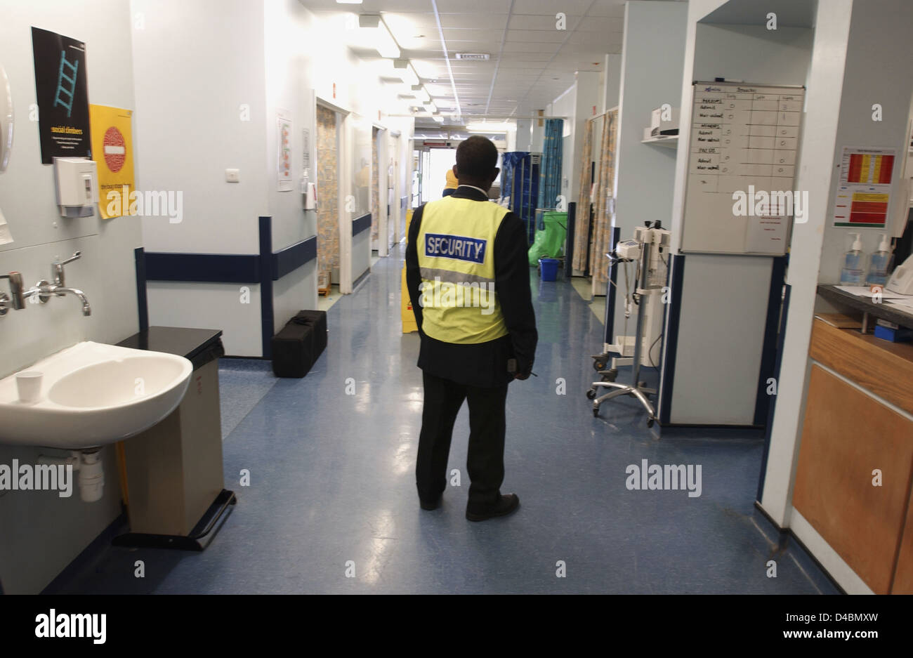 Security guard hospital hi-res stock photography and images - Alamy