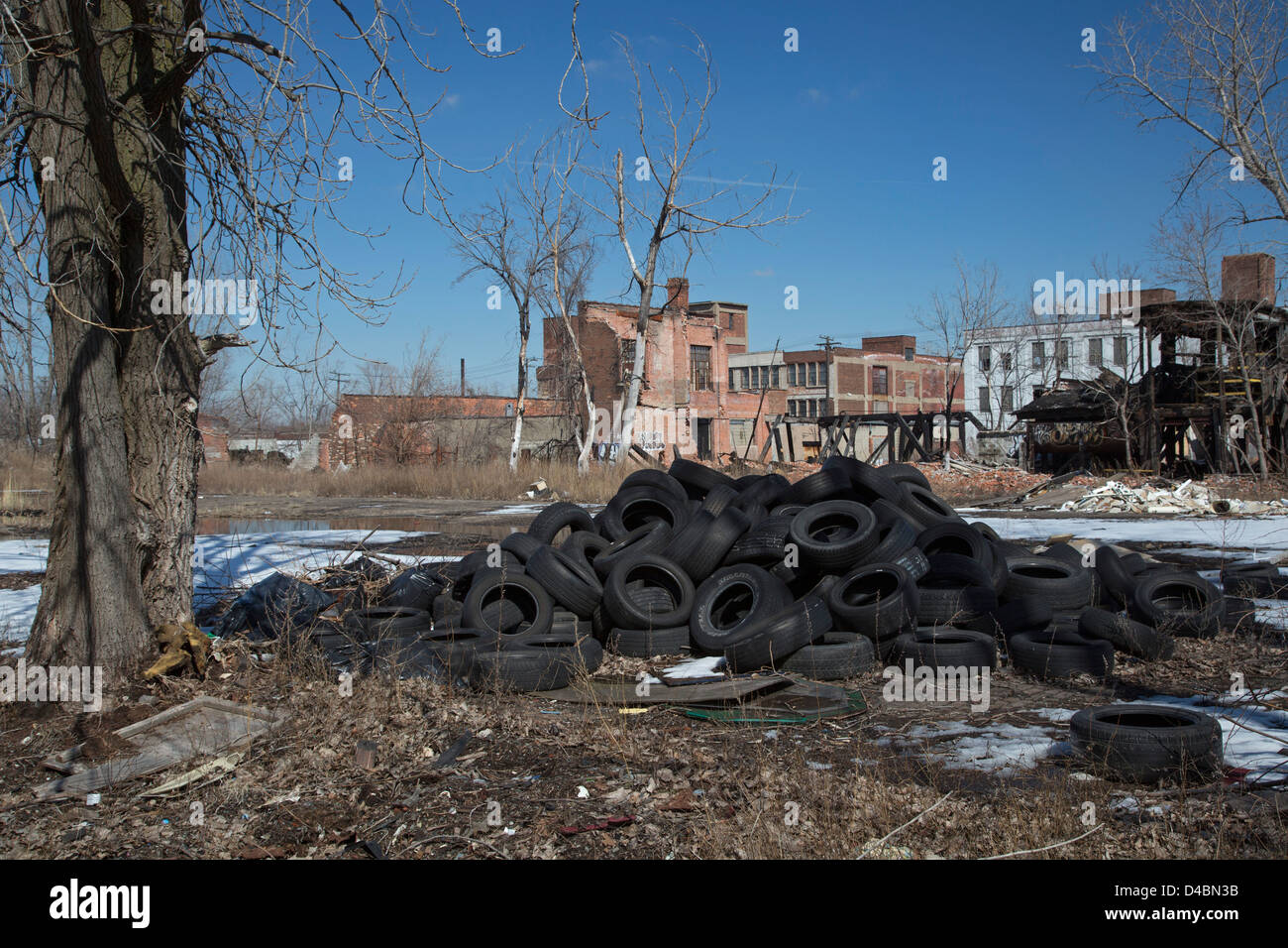 Detroit abandoned buildings hi-res stock photography and images - Alamy