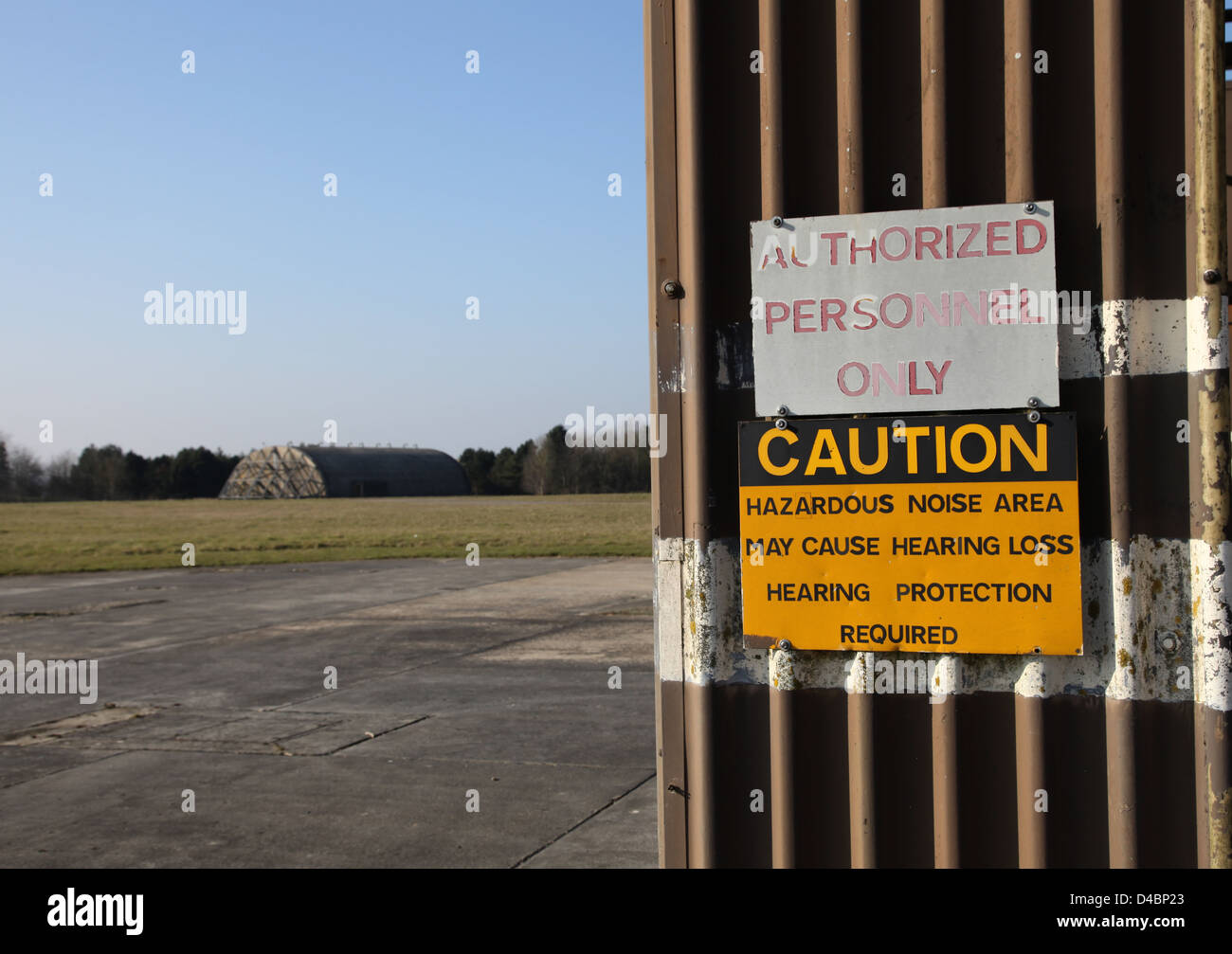 Upper heyford airbase hi-res stock photography and images - Alamy