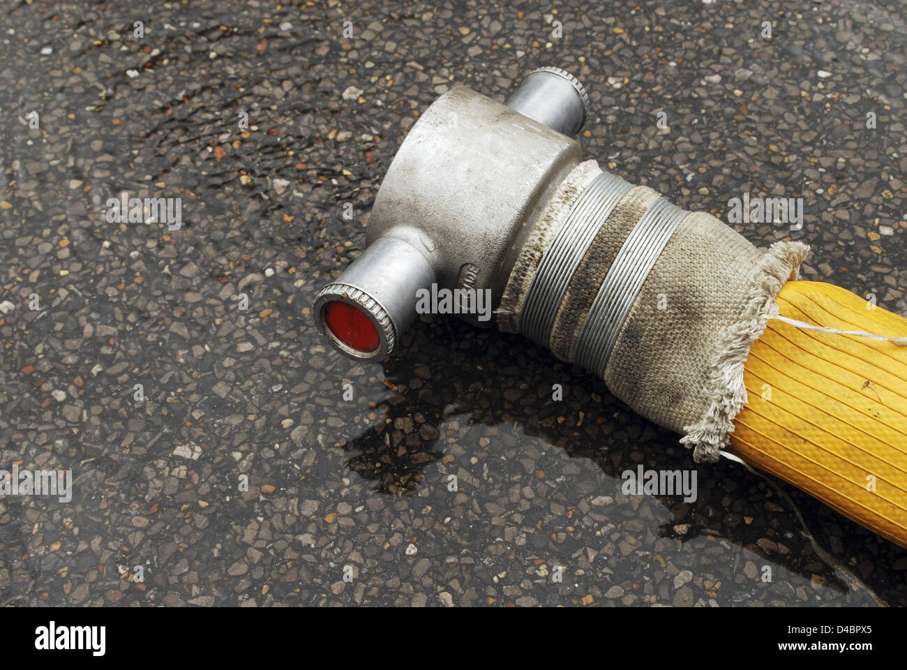 Fire hose pipe Stock Photo - Alamy