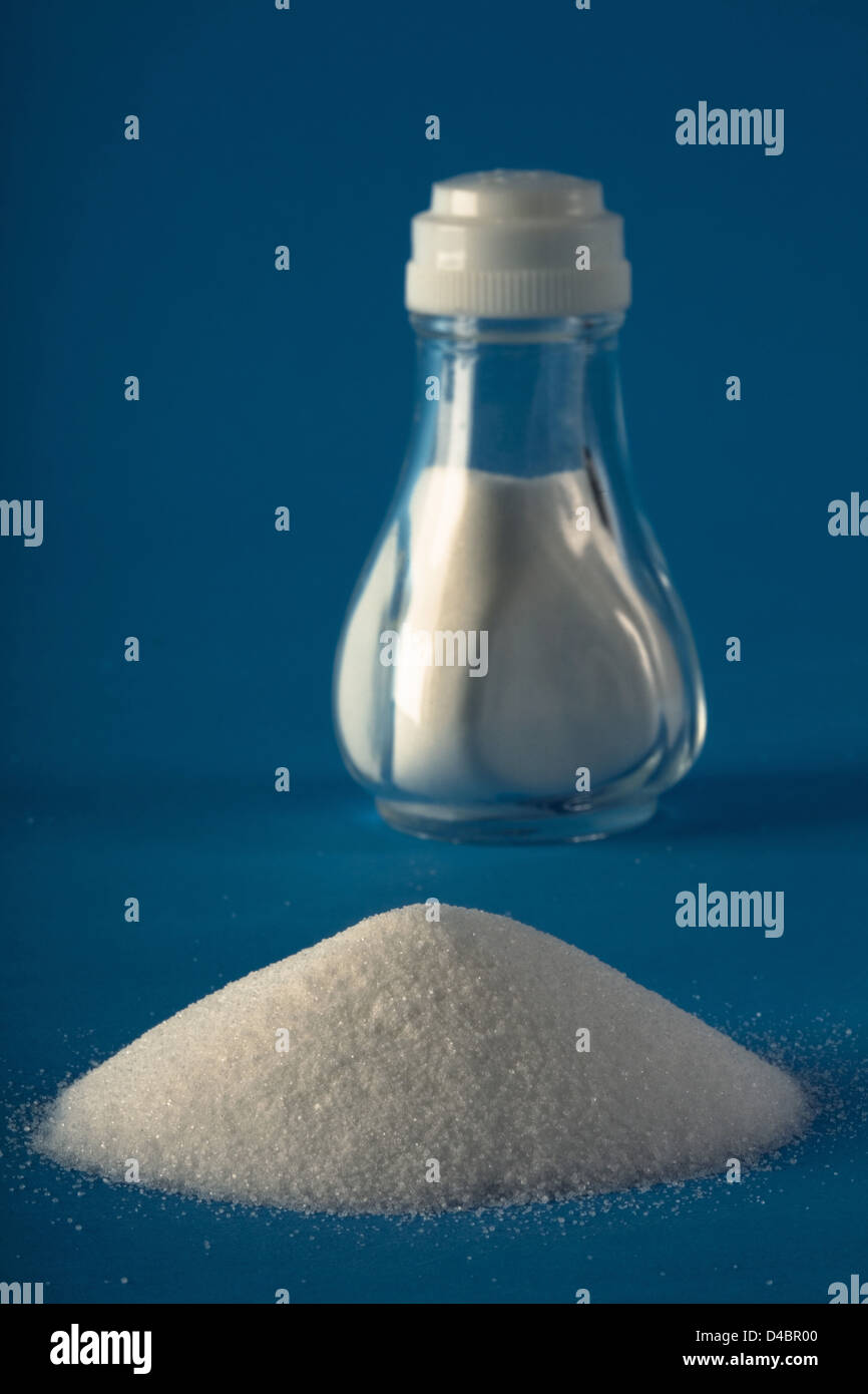Shaker salt pile hi-res stock photography and images - Alamy