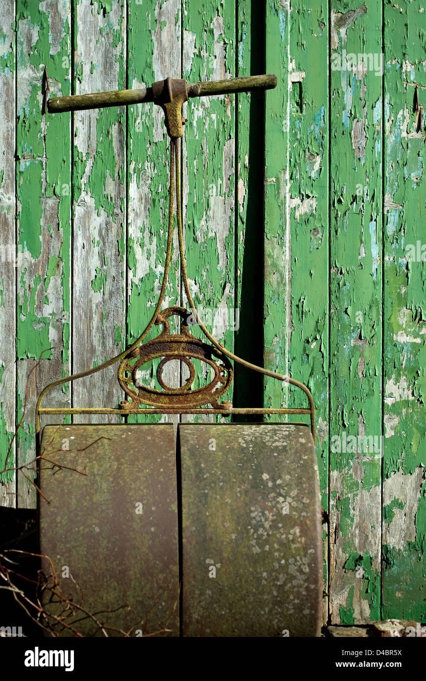 Old lawn roller hi-res stock photography and images - Alamy