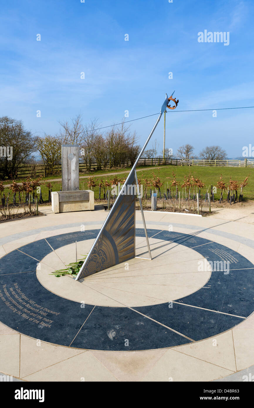 Sundial memorial hi-res stock photography and images - Alamy