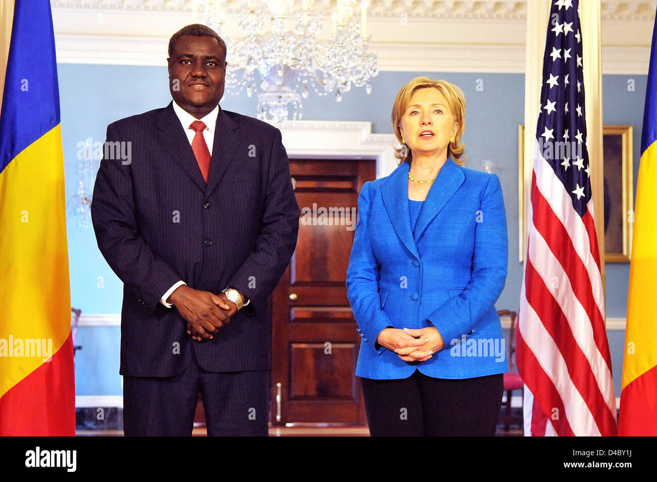 Secretary Clinton Meets With Minister of Foreign Affairs and African ...
