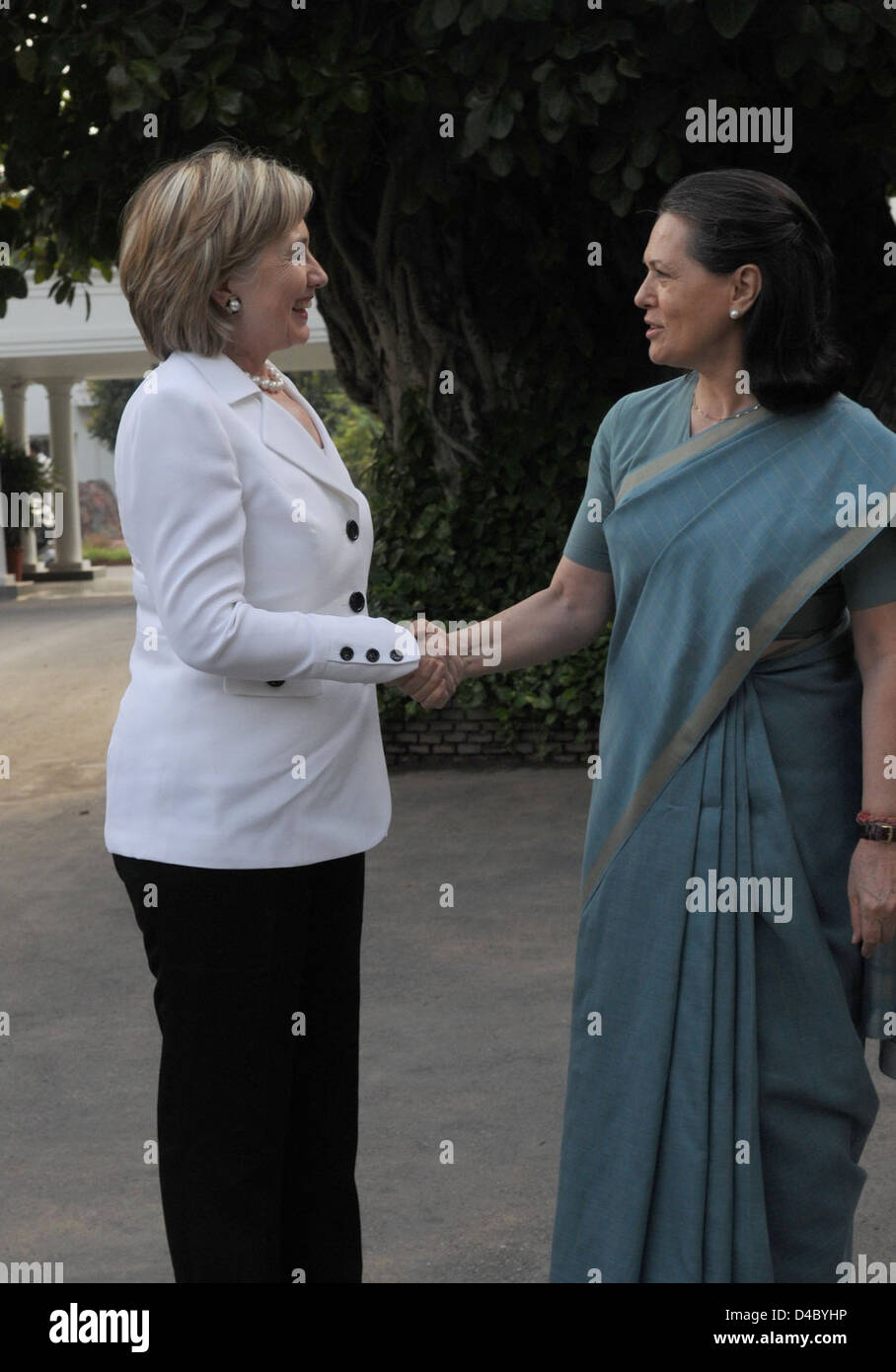 Indian congress party president sonia hi-res stock photography and ...
