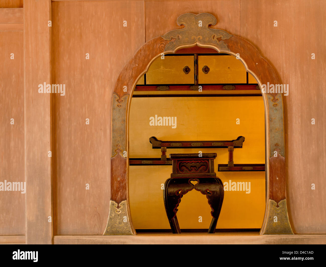 Japanese temple interior hi-res stock photography and images - Alamy