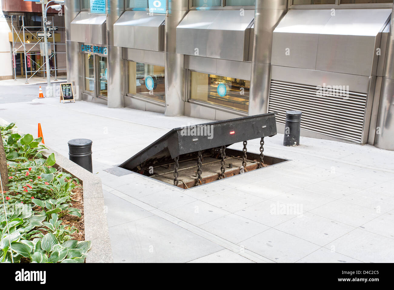 Security blockade / barricade at the New York Stock Exchange - Wall ...