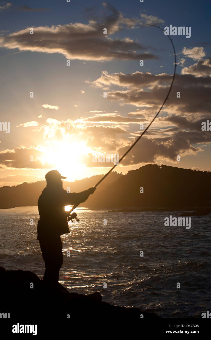 Rock fishing hi-res stock photography and images - Alamy