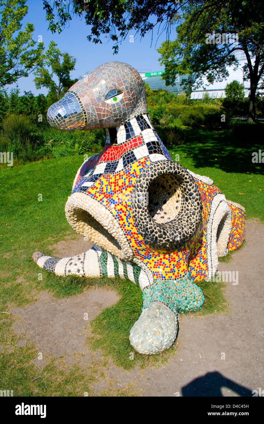Seal (big) 1999 mosaic sculpture by Niki de Saint Phalle (1930-2001) at ...