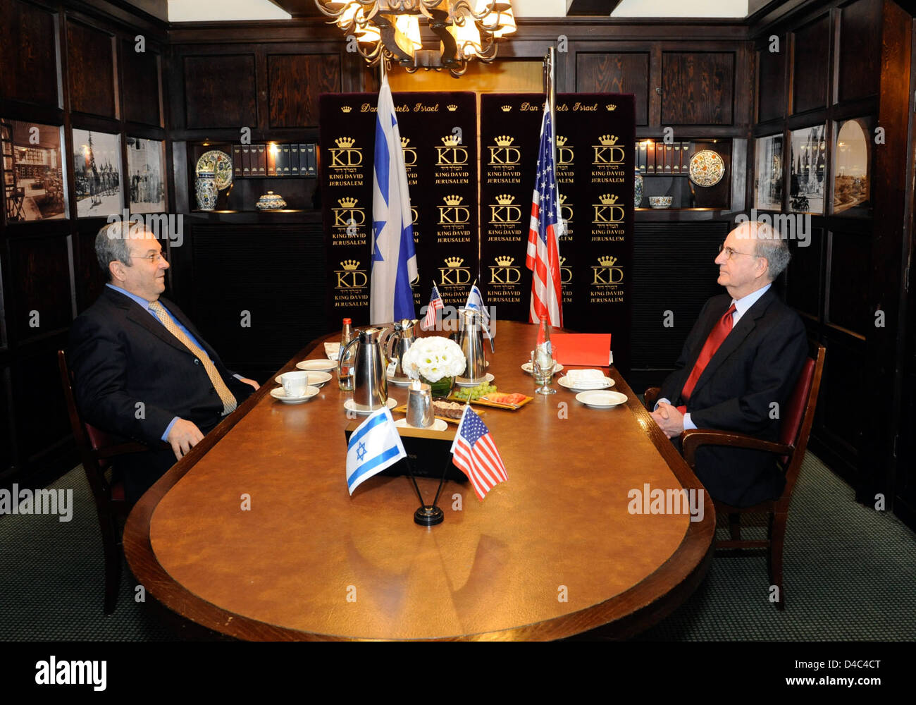 Minister of defense ehud barak hi-res stock photography and images - Alamy