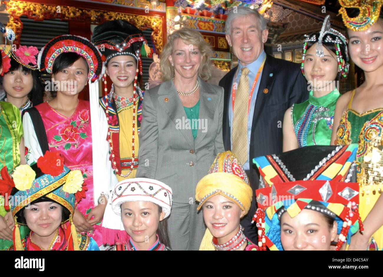 Under Secretary Hormats and Ambassador Bagley Meet With Chinese Women ...