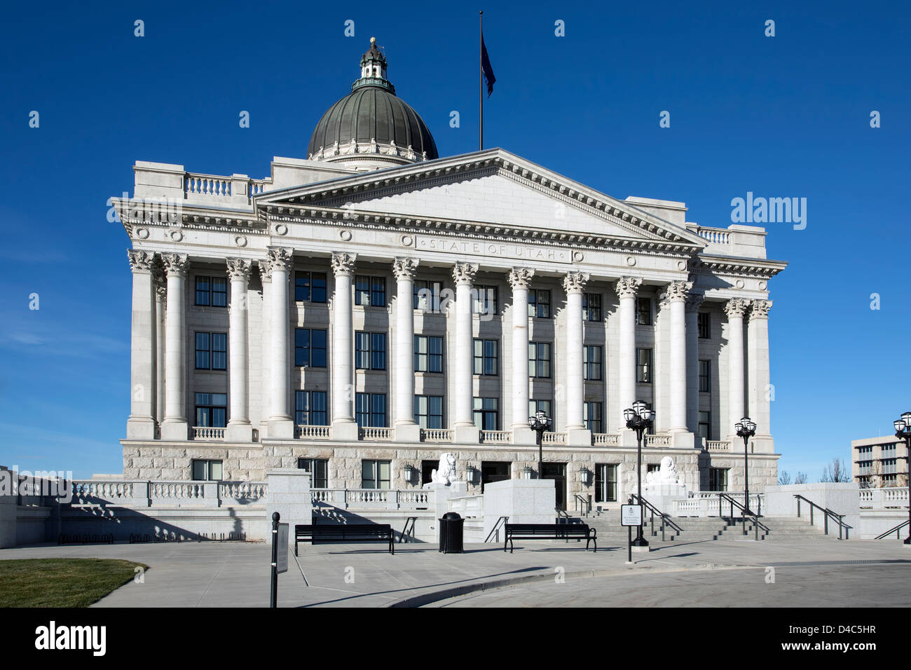 State architecture hi-res stock photography and images - Alamy