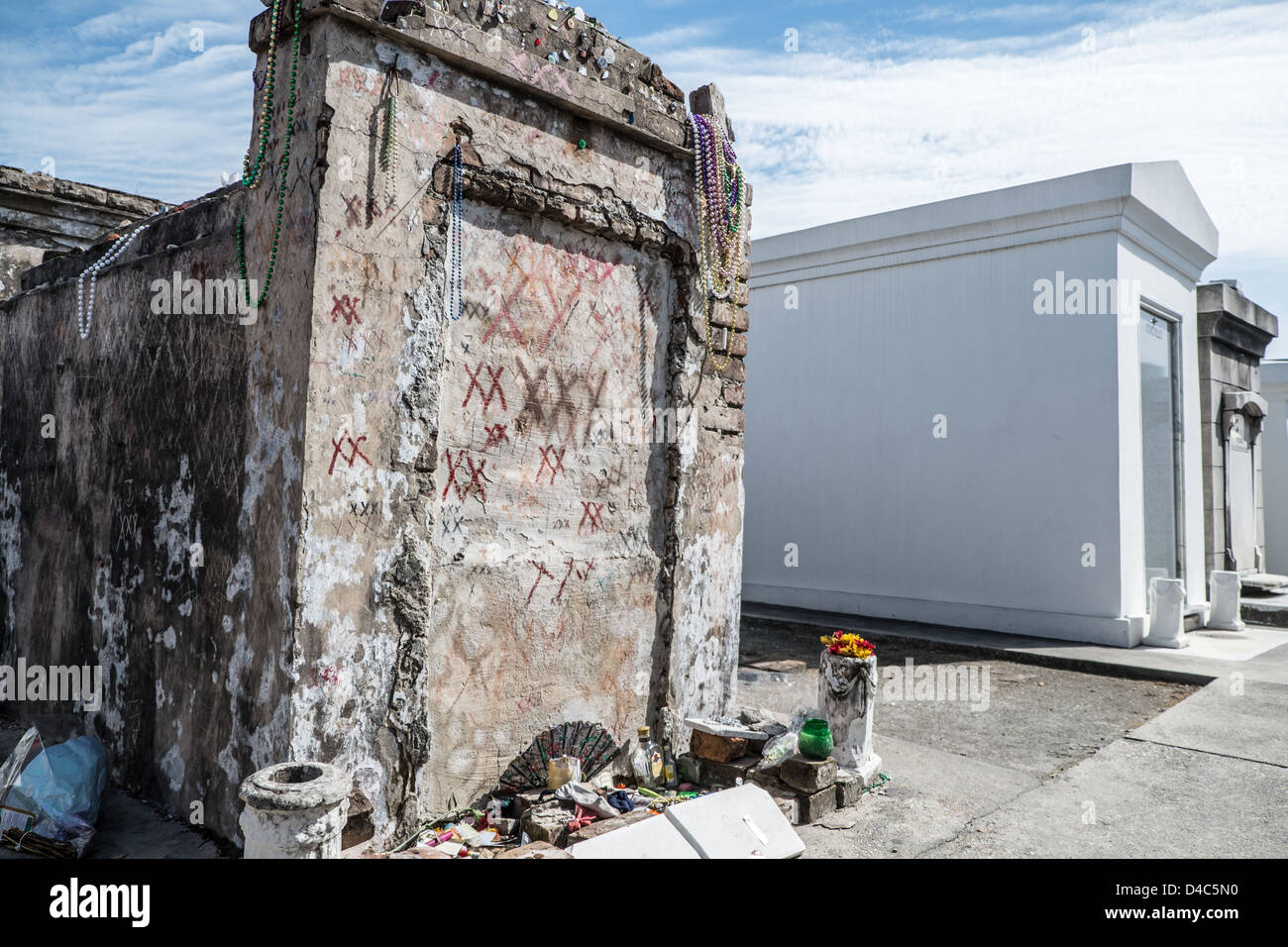 New Orleans "St. Louis" #1 Cemetery Stock Photo - Alamy