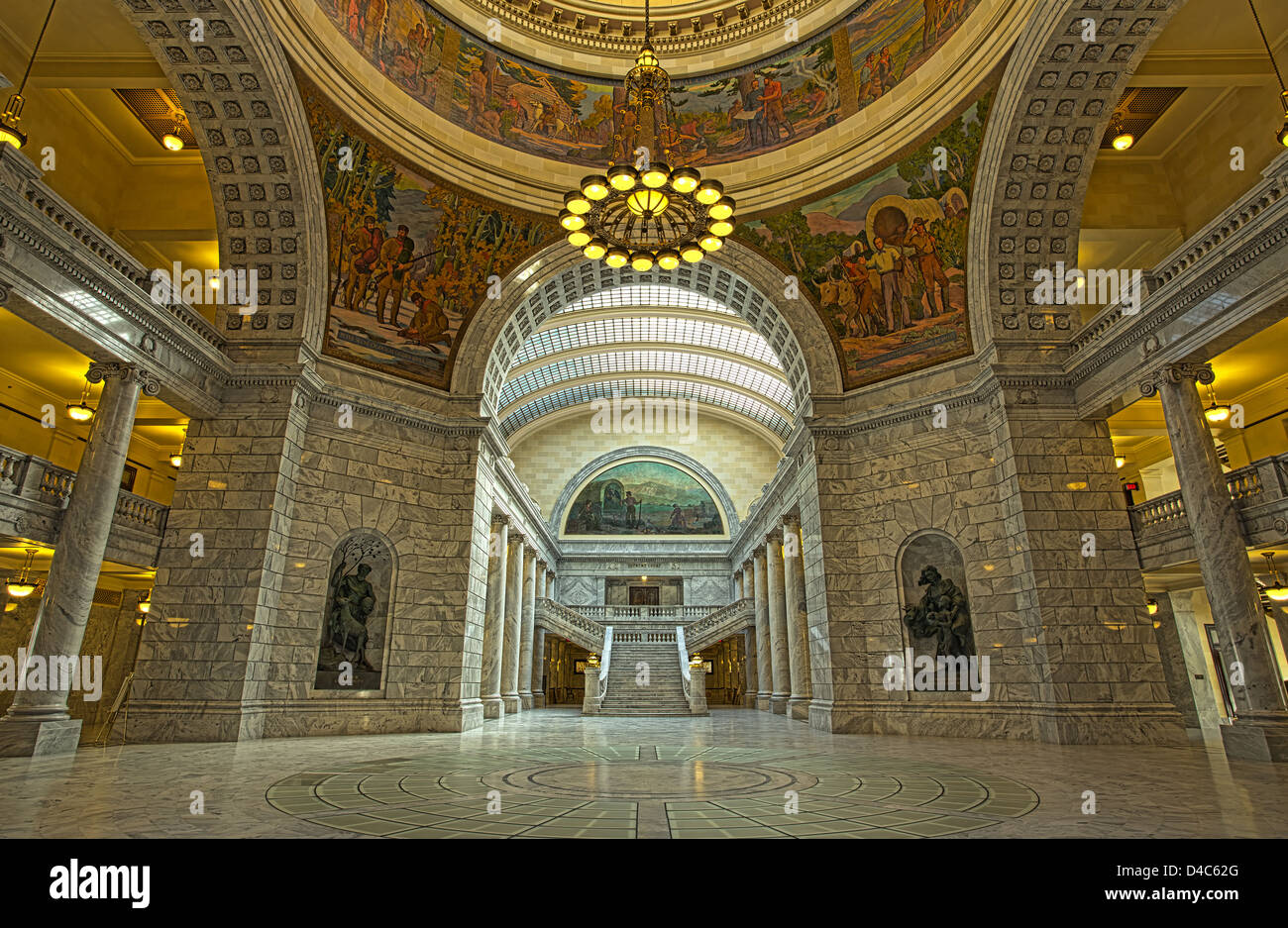 Facade of a high court building hi-res stock photography and images - Alamy