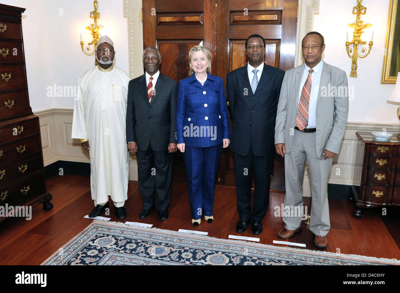 Secretary Clinton Meets With Former South African President Mbeki and ...