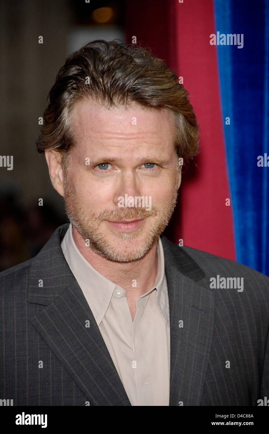 Los Angeles, California, USA. 11th March 2013. Cary Elwes at arrivals ...