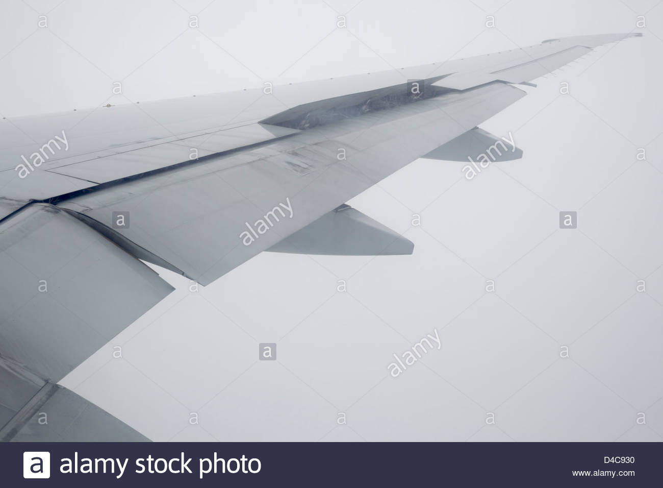 Landing Airplane In Fog Stock Photos & Landing Airplane In Fog Stock ...