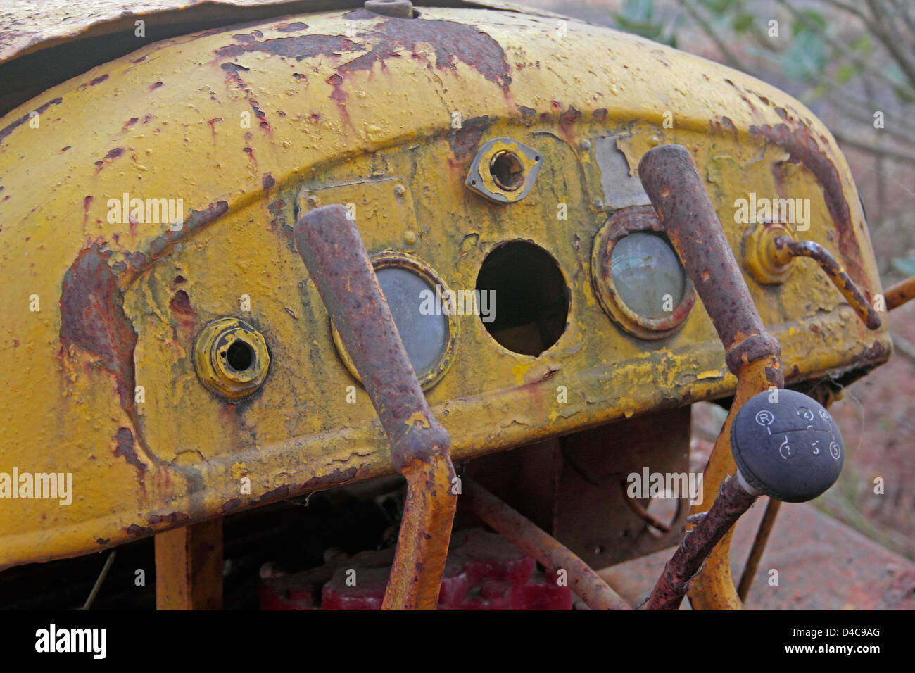 Close up of a Excavator bulldozer Stock Photo - Alamy