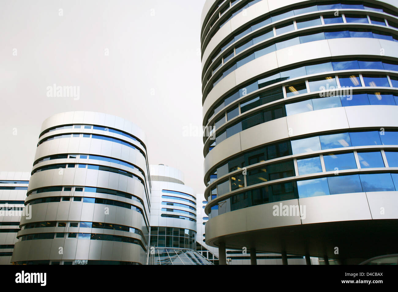 The picture shows modern round office buildings in Neu-Isenburg near ...