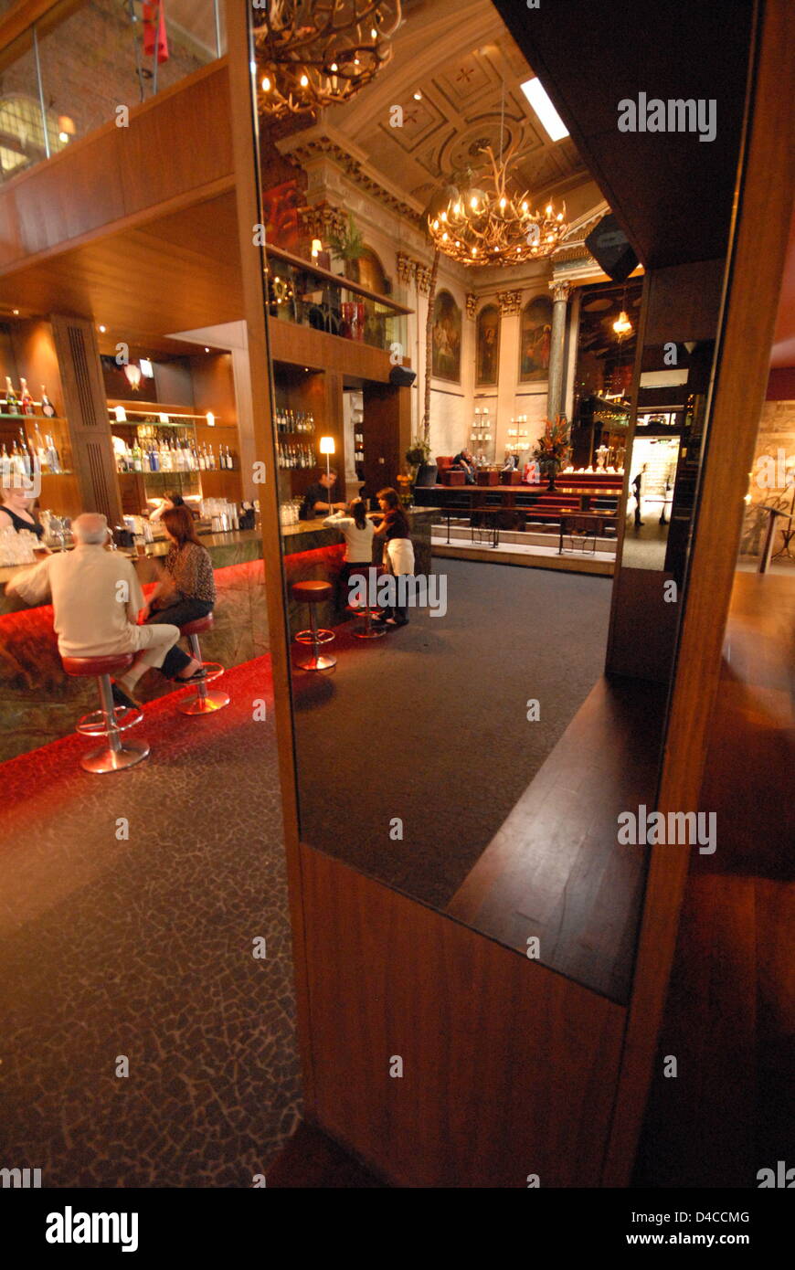(dpa file) The file picture dated August 2007 captures the interior of ...