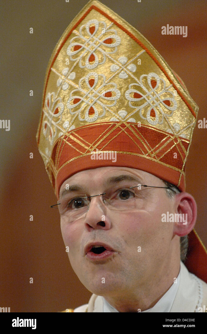 Incoming bishop Franz-Peter Tebartz-van Elst preaches during his ...