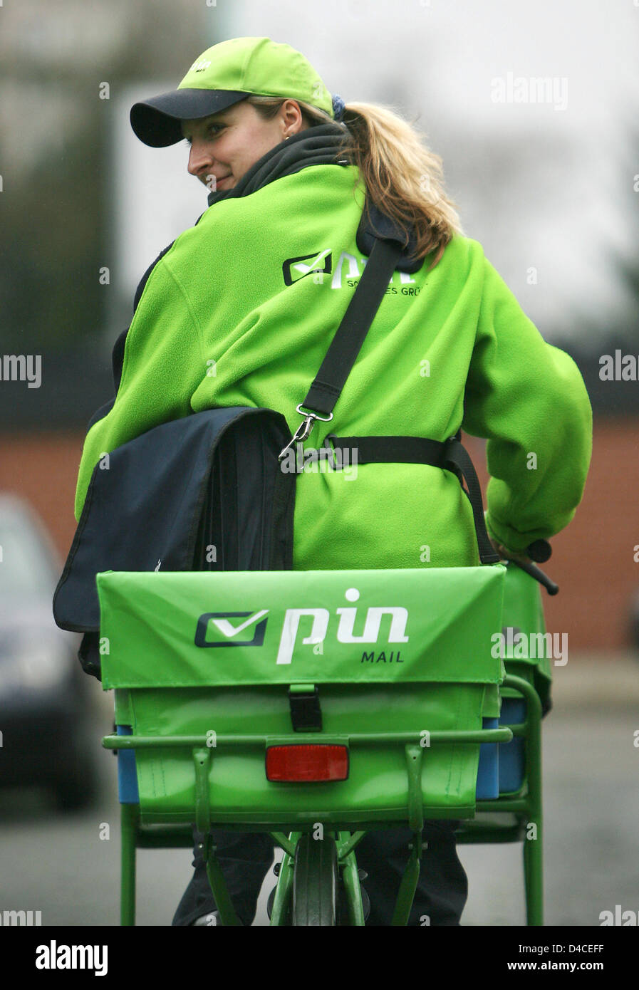 Mployee hi-res stock photography and images - Alamy