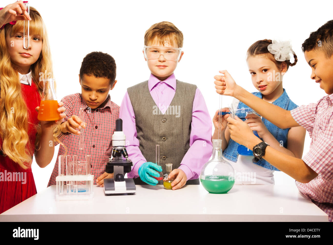 Kids science lab hi-res stock photography and images - Alamy