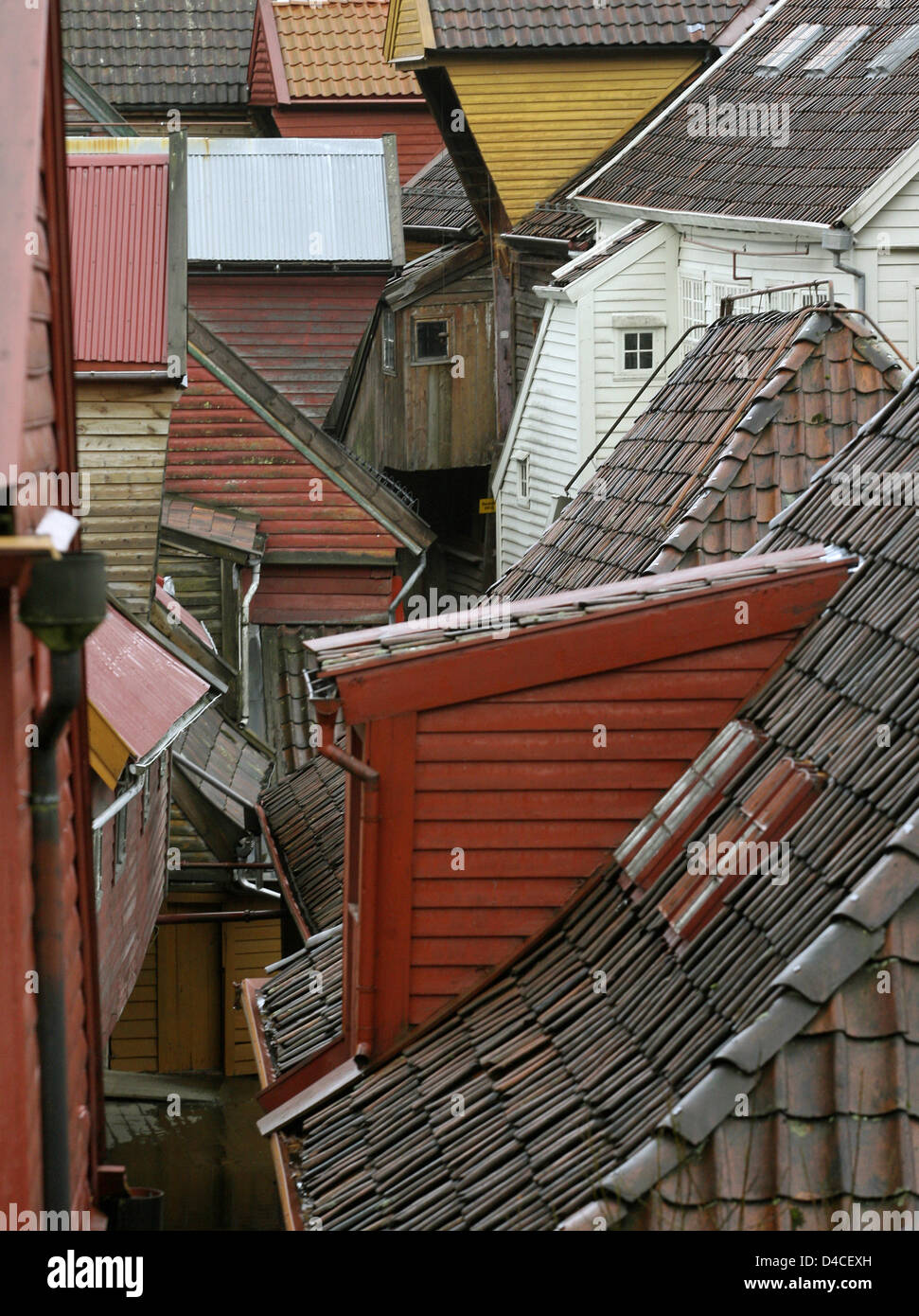 The photo depicts roof parts of the so called 'Bryggen' (Tyske Bryggen ...