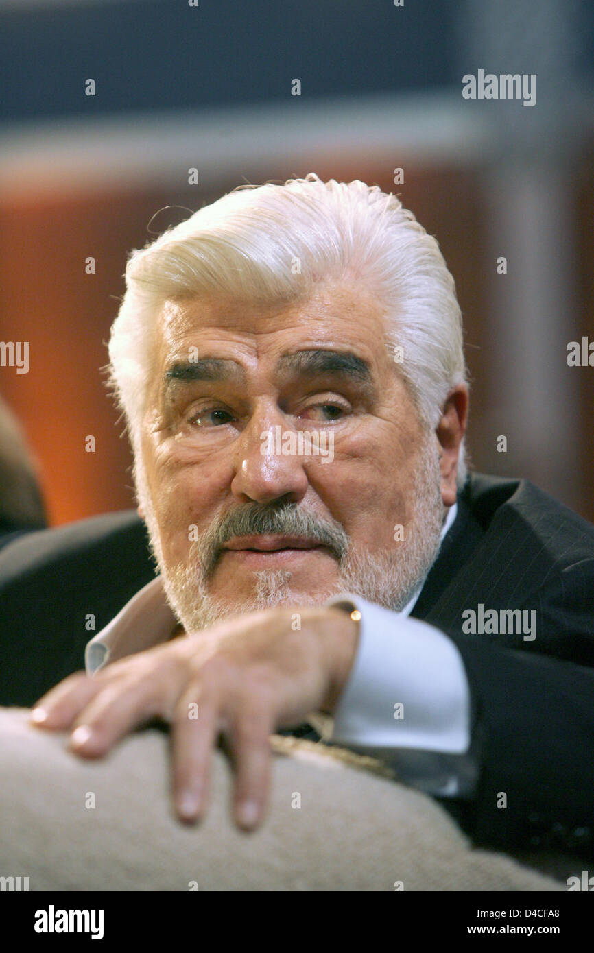 German actor Mario Adorf is pictured at the ZDF TV betting show 'Wetten ...